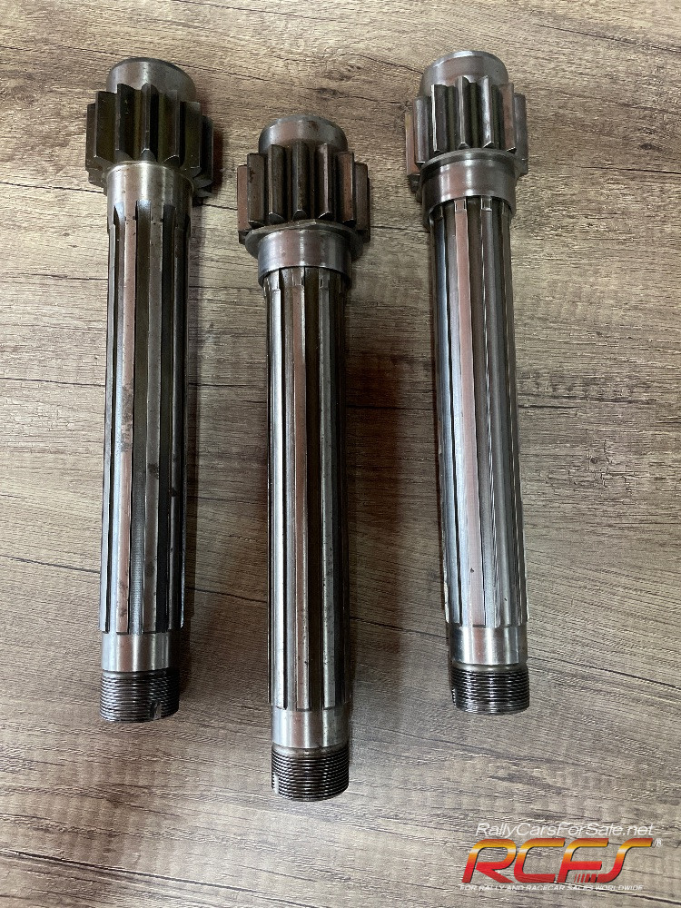 For X TRAC: Man Shaft and LAY Shaft